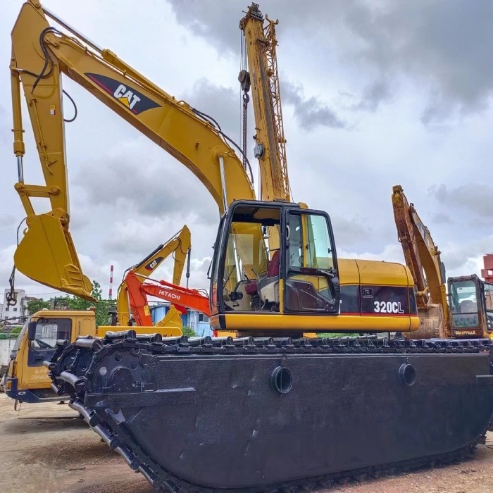 320C Amphibious excavator