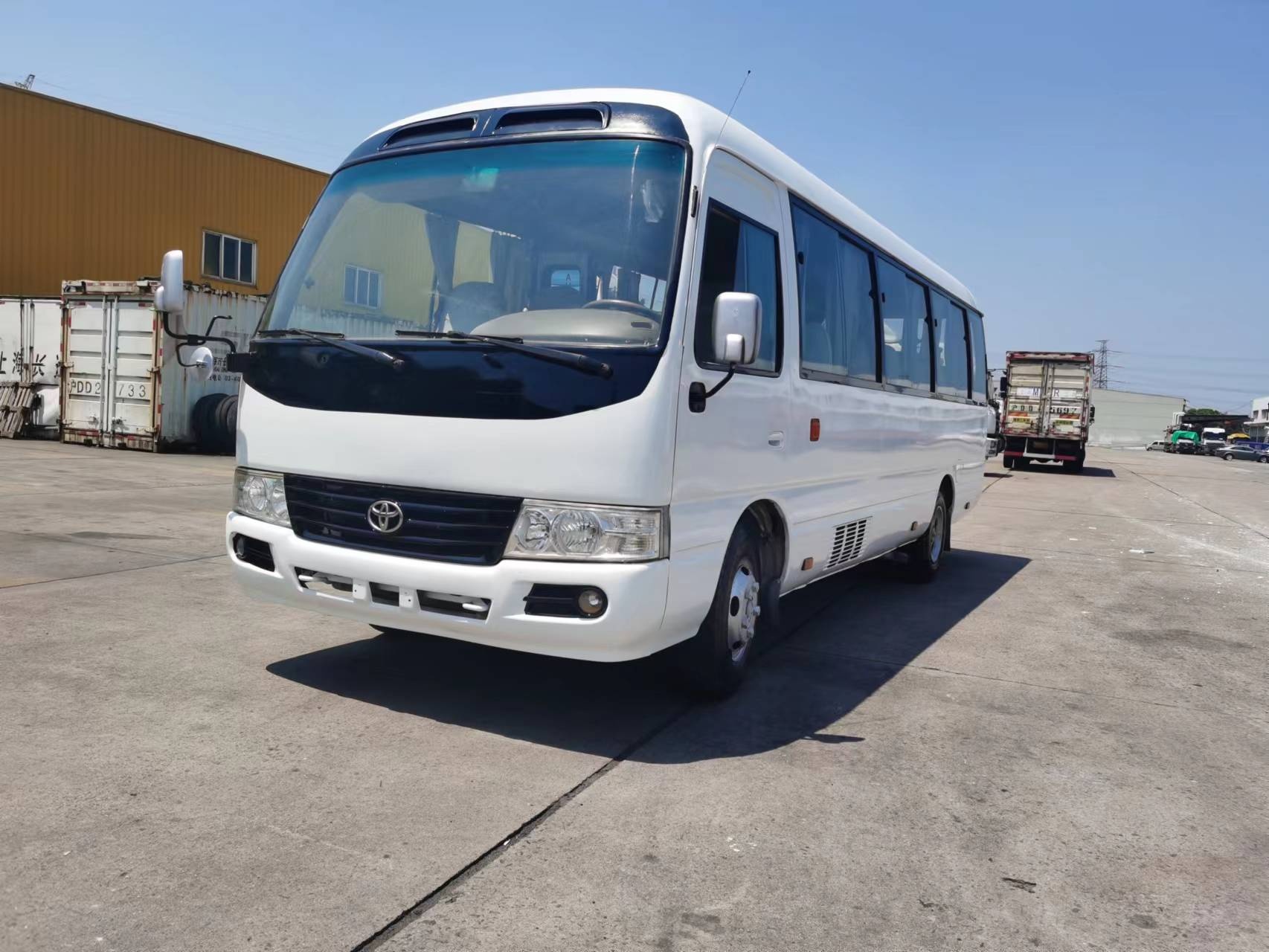 toyota coaster bus