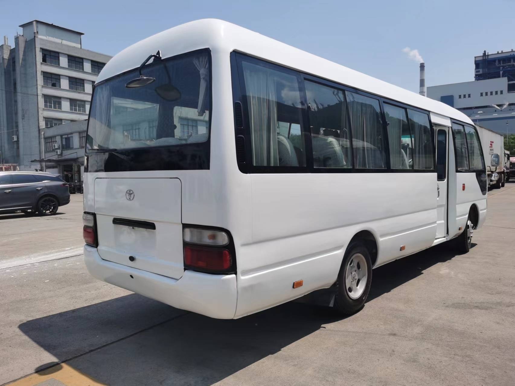 toyota coaster bus